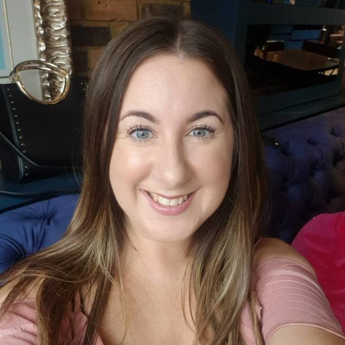 Laura Barnard (Author of The Debt & The Doormat)