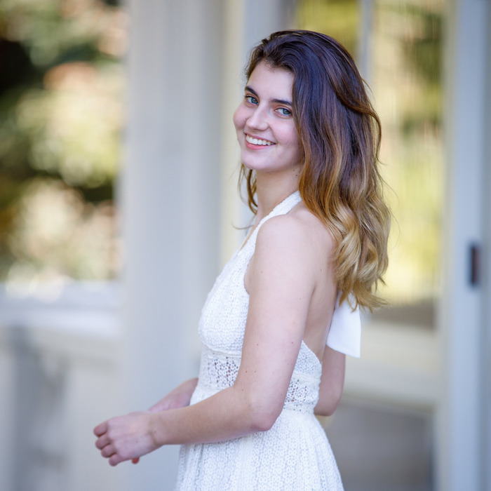 Elizabeth Duvall (Author of Six Moons and A Sea of Lemonade)