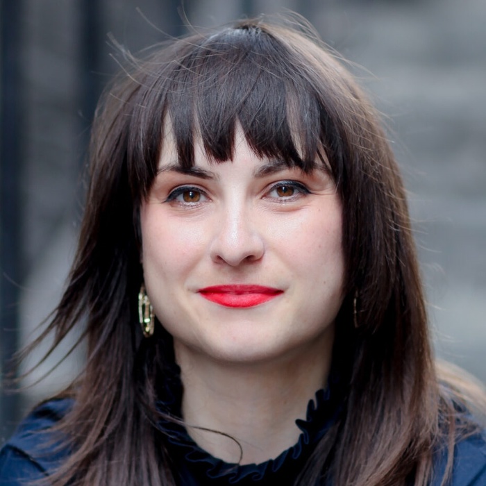 Lara Williams (Author of To Walk Or Stay)