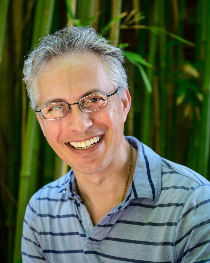 Eric Micha'el Leventhal (Author of A Light from the Shadows)
