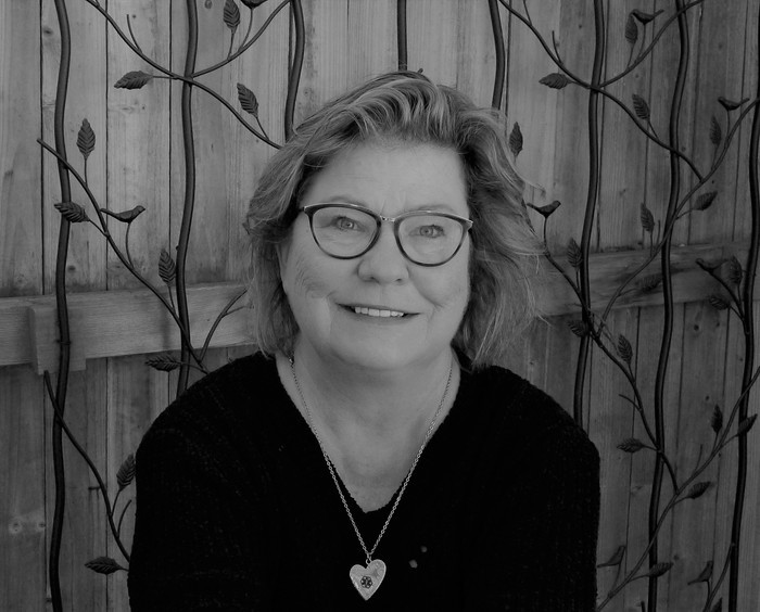 Pam Saylor (Author of Braving the World)