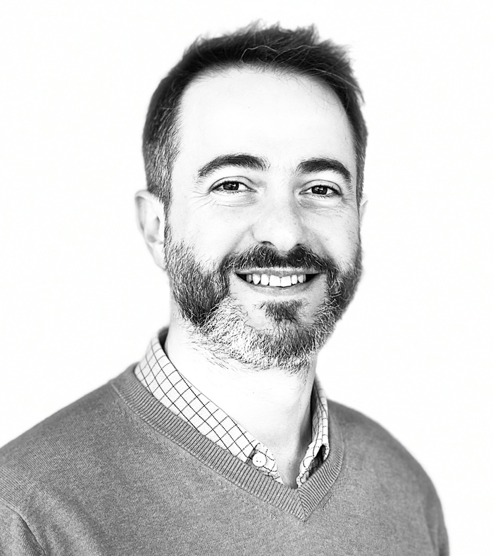 Gabriele Zucchelli (Author of Almondine)