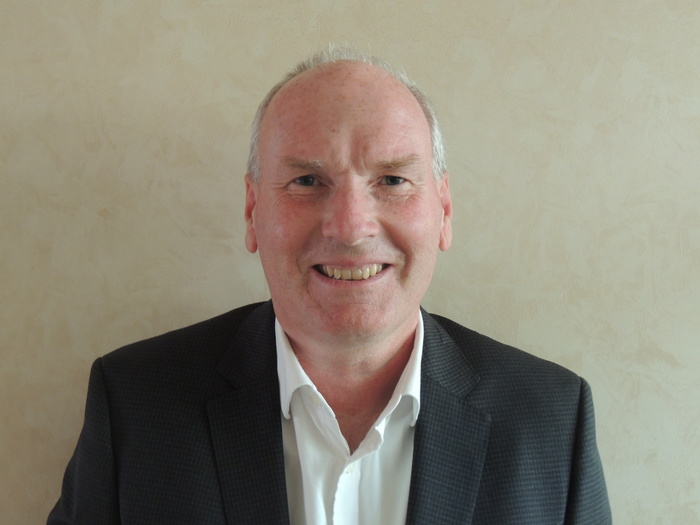 Graham Willis (Author of Golf Courses Calendar 2022)