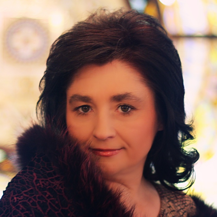 Maria Matios (Author of Солодка Даруся)