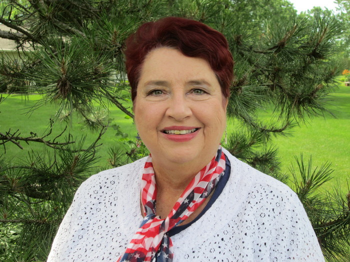 Kayleen Reusser (Author of Taylor Swift)