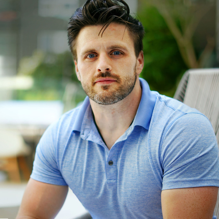 Ziah Miller (Author of Maggie Turncoat )