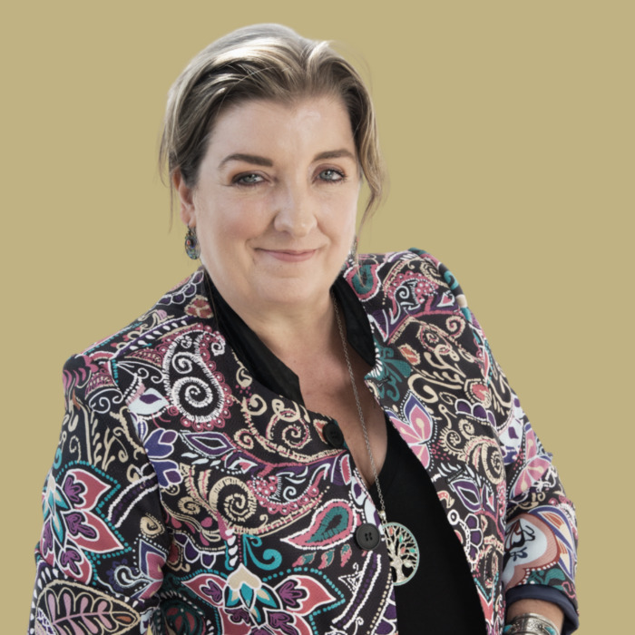 Colleen-Joy Page (Author of Bloodlines and Baggage)