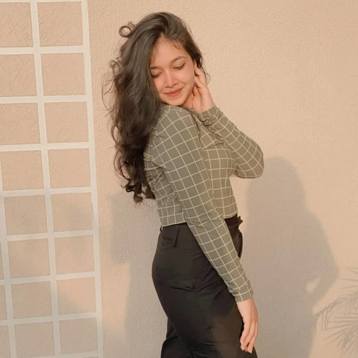 Anamika Kaur (Author of Coke Sprite And Fantasy - On The Rocks)