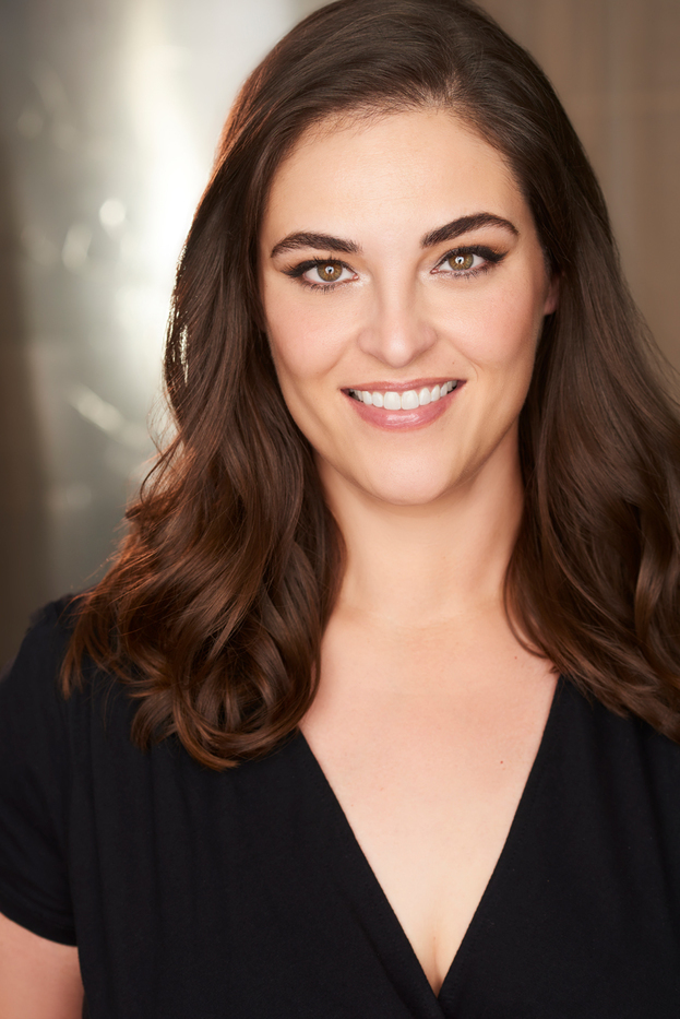 Amy Tintera (Author of Listen for the Lie)