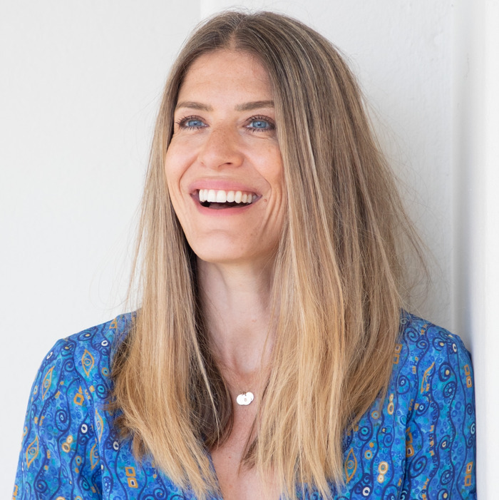 Ali Lowe (Author of The Trivia Night)