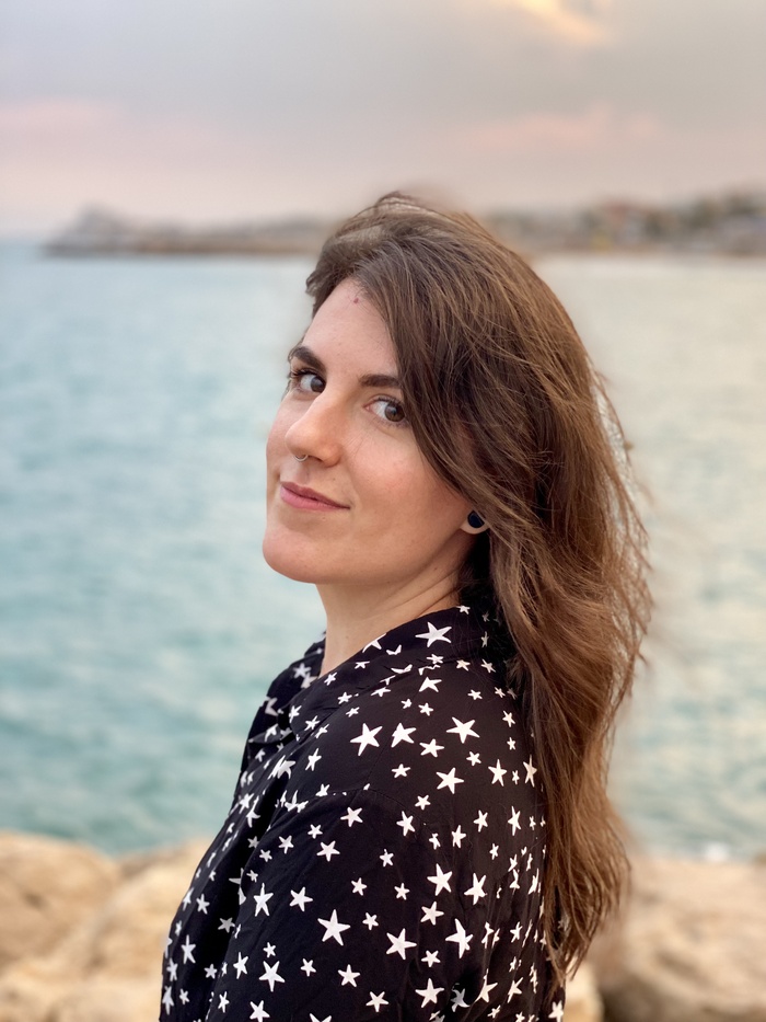 Lisa Suñé (Author of Loca aventura hacia sus labios)
