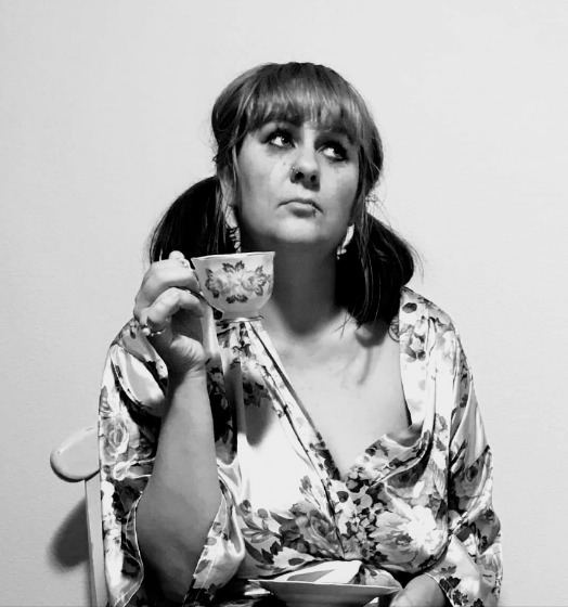 Ana Lee (Author of the romance of emptiness )