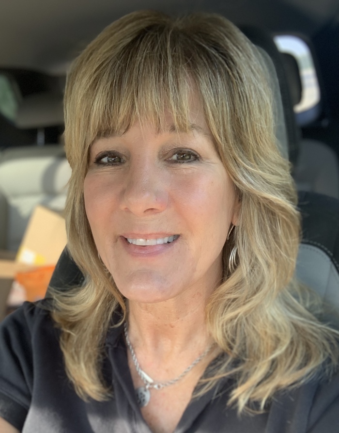 Tracy Voss (Author of Crusty and His Red Sweater)