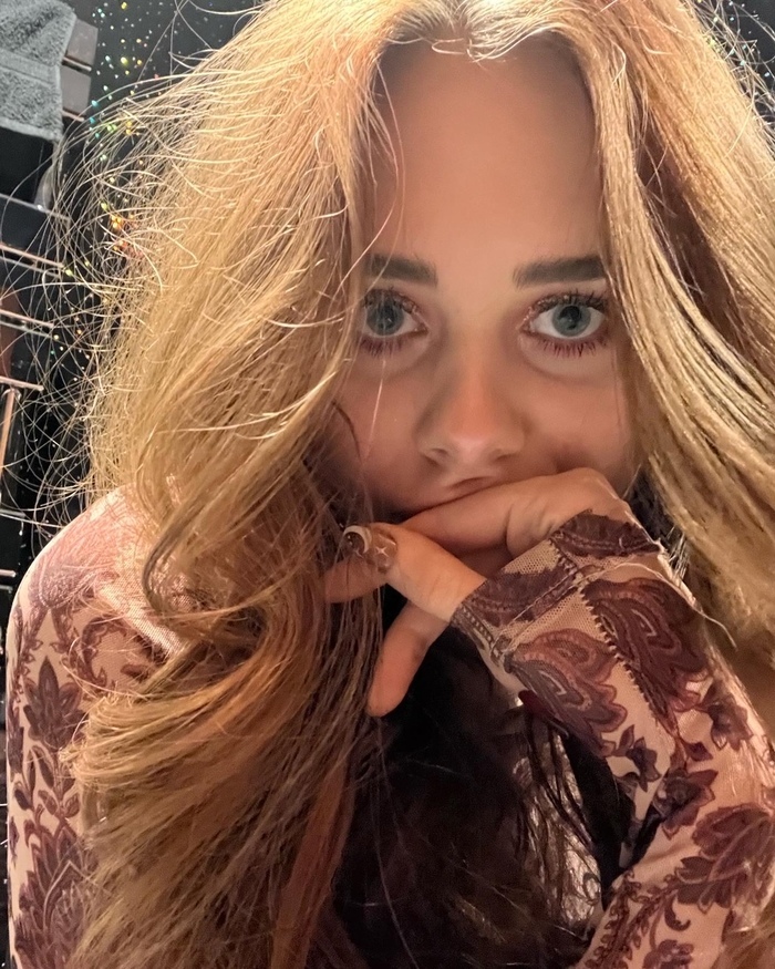 Holly Louise (Author of Save Me From The Storm)