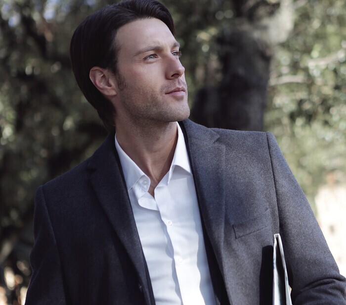 Sean Wayne (Author of ALPHA MALE BIBLE)