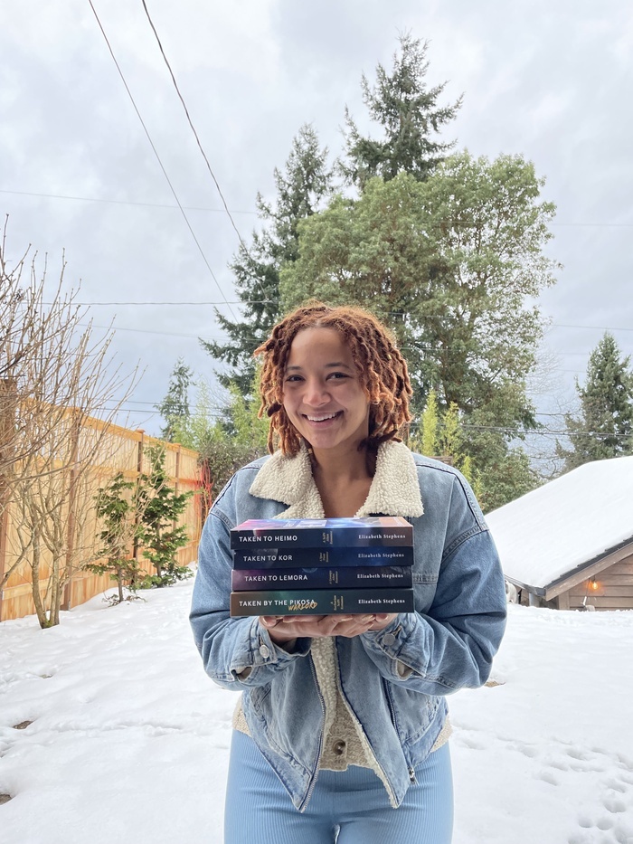 Elizabeth Stephens (Author of The Bone King and the Starling)