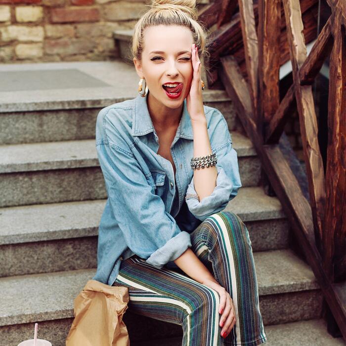 Ellie Sanders (Author of Deviant)