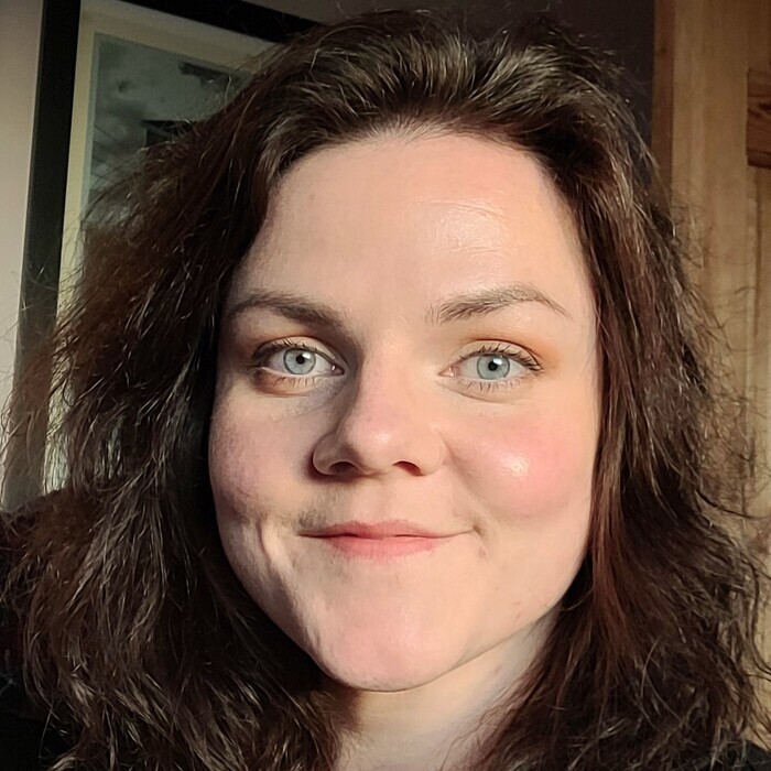 Ellie Scott (Author of Merry Bloody Christmas)