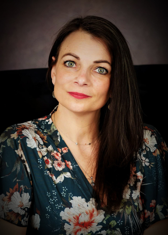 Jessica Dodge (Author of The Forgotten Witch)