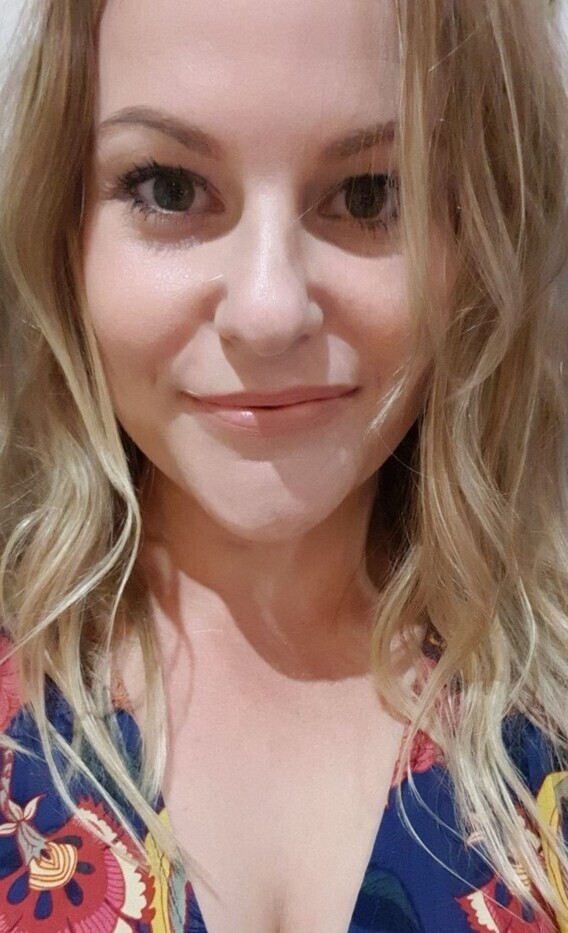 Lisa Everingham (Author of Reflections From The Shadows)