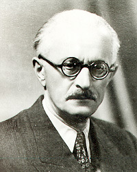 Dimitar Talev (Author of Железниот светилник)