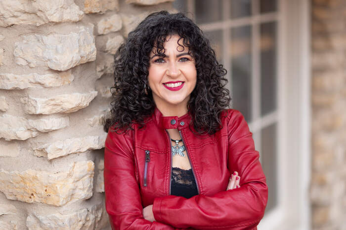Lina Chern (Author of Play the Fool)
