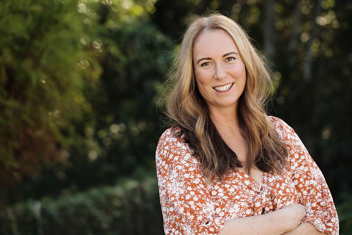 Josephine Moon (Author of The Tea Chest)