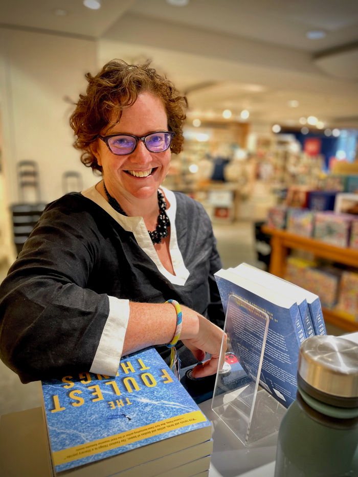 Amy Tector (Author of The Honeybee Emeralds)