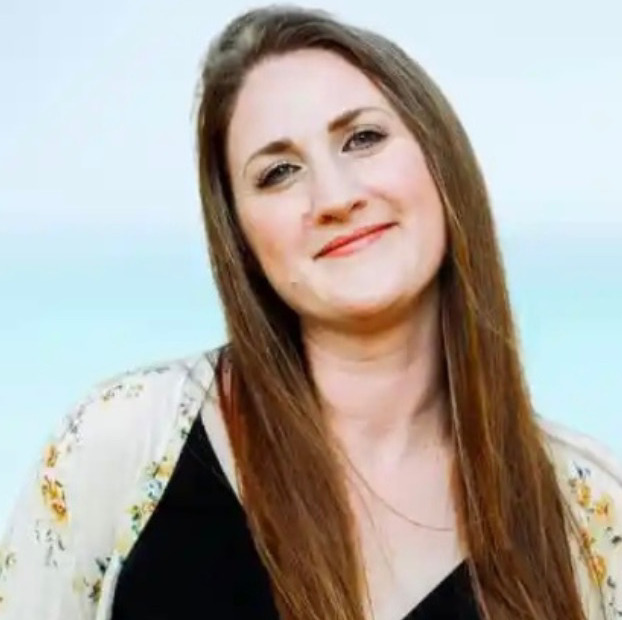 Angela R. Hughes (Author of Elanor & The Song of the Bard)