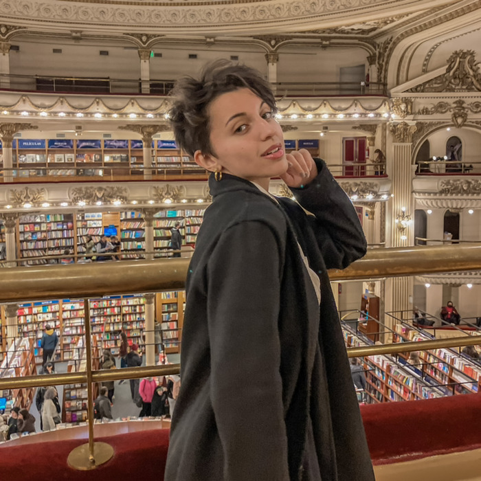 Agus Grimm Pitch (Author of La teoría de Joa)