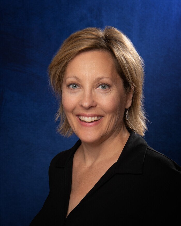 Lynn Walker (Author of Midnight Calling)