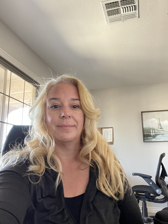 Cristine Jung-Fassnidge (Author of Adalia's Awakening)