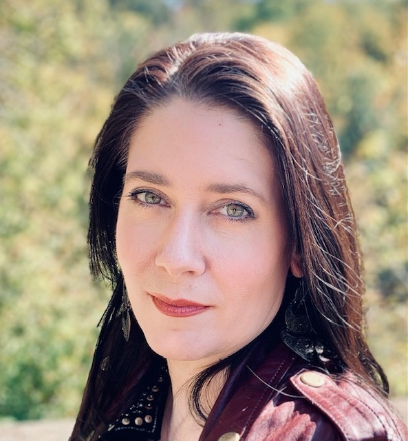 Amiee Gibbs (Author of The Carnivale of Curiosities)