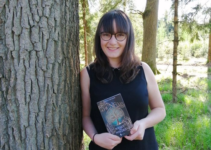 Teresa Strasser (Author of Eichenfeuer)