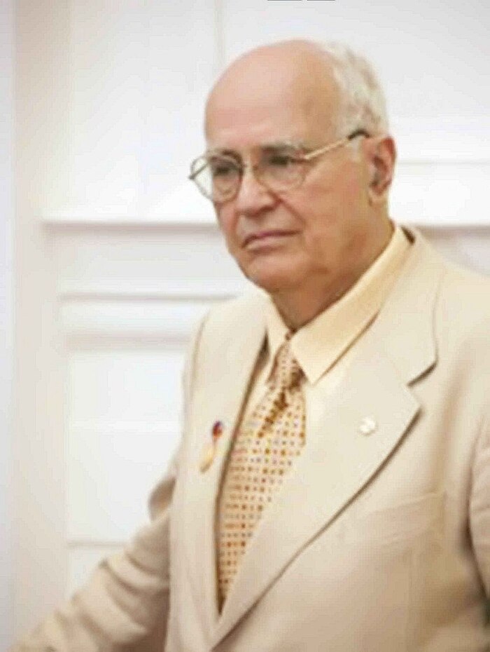 Viktor Vladimirovich Vanslov ( of Estética marxista-leninista)