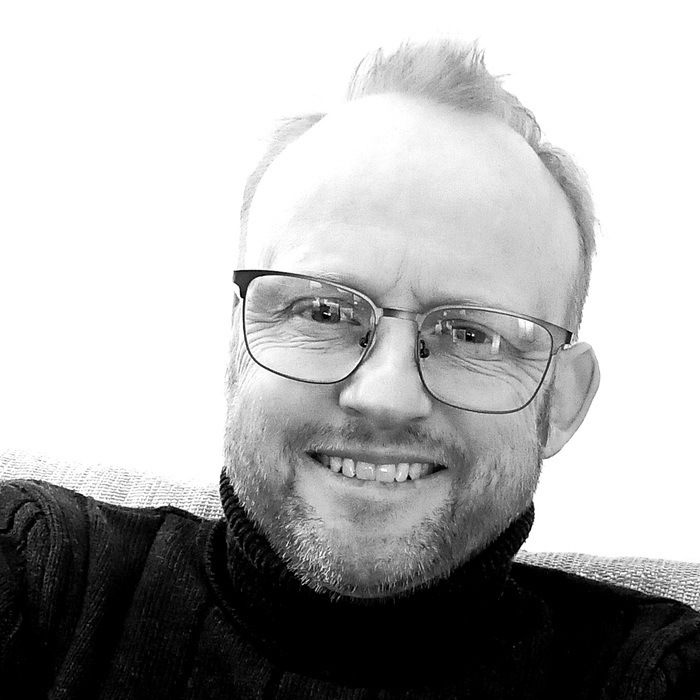 Chris Naylor-Ballesteros (Author of The Suitcase)