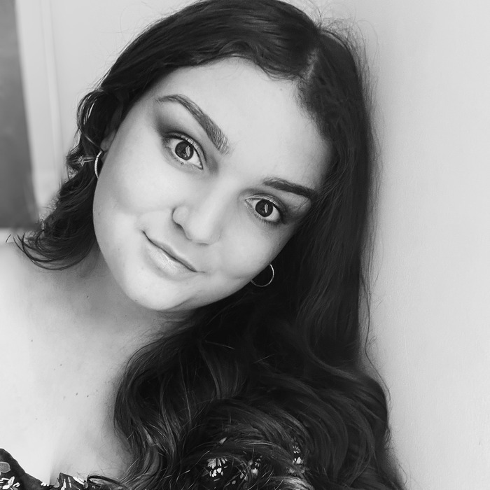 Laura Carter (Author of Secrets of the Dead)