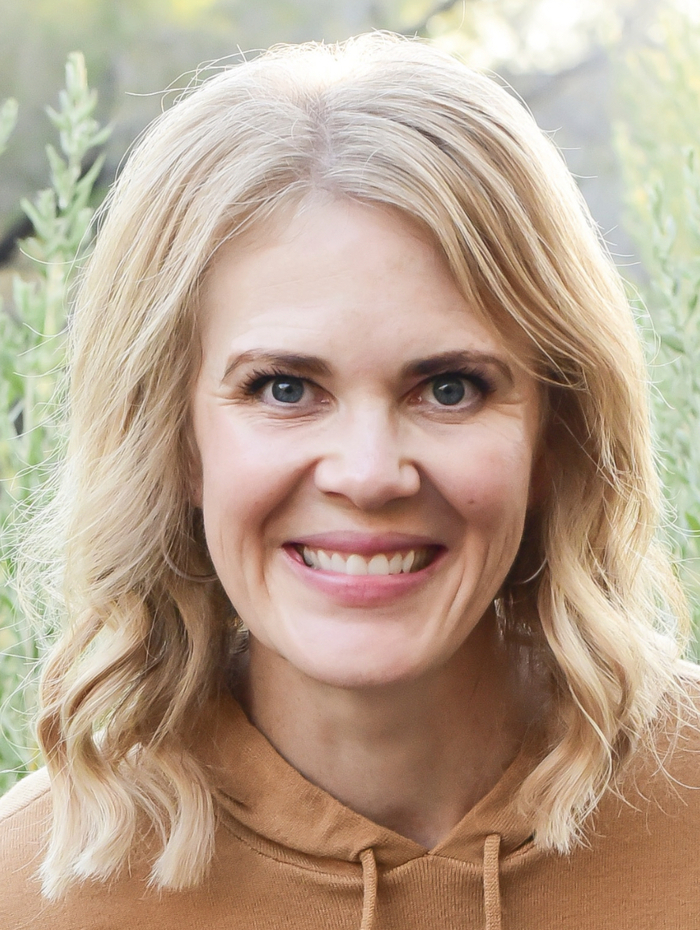 Kate Watson (Author of Single All the Way)