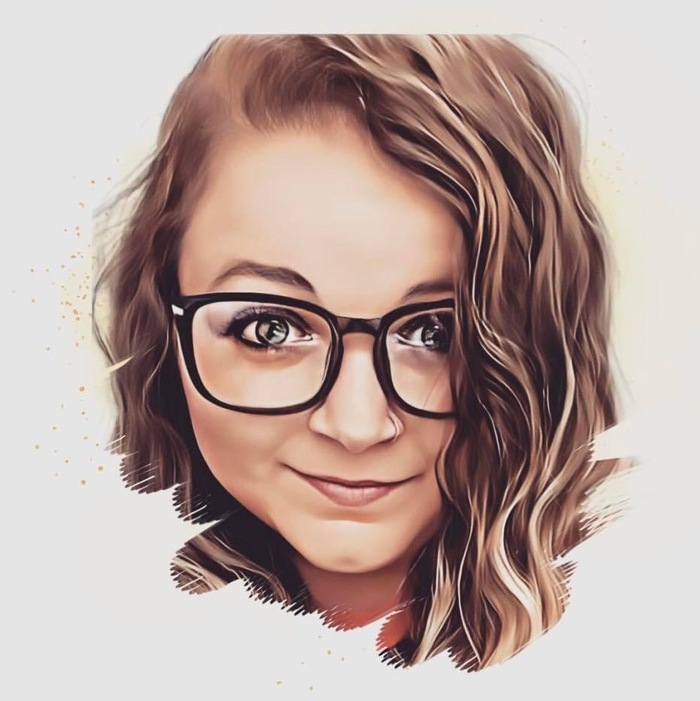 Jenna Lynn Hodge (Author of Chasing Miss Sin)