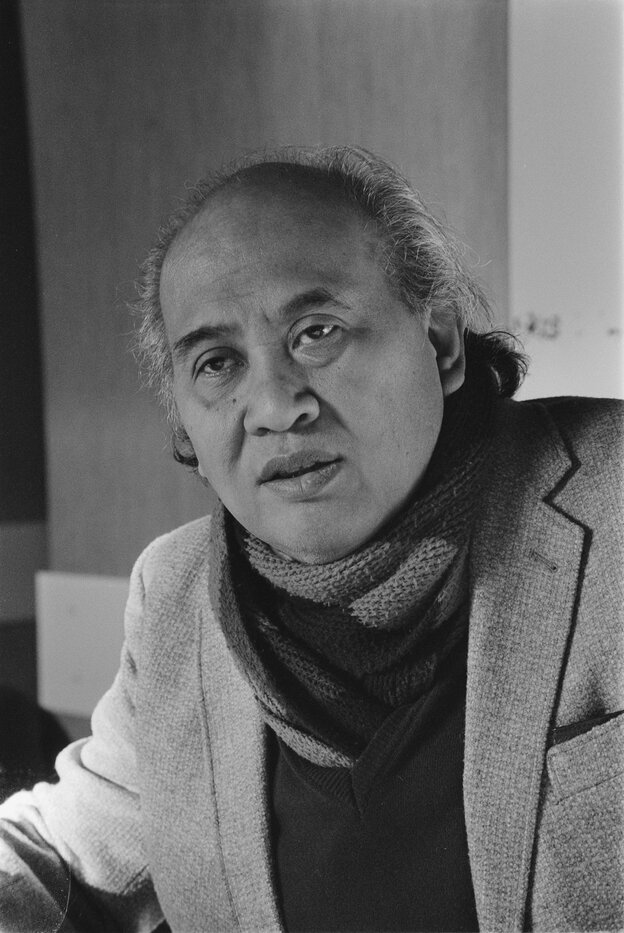 Ernst Utrecht (Author of Pengantar dalam hukum indonesia)