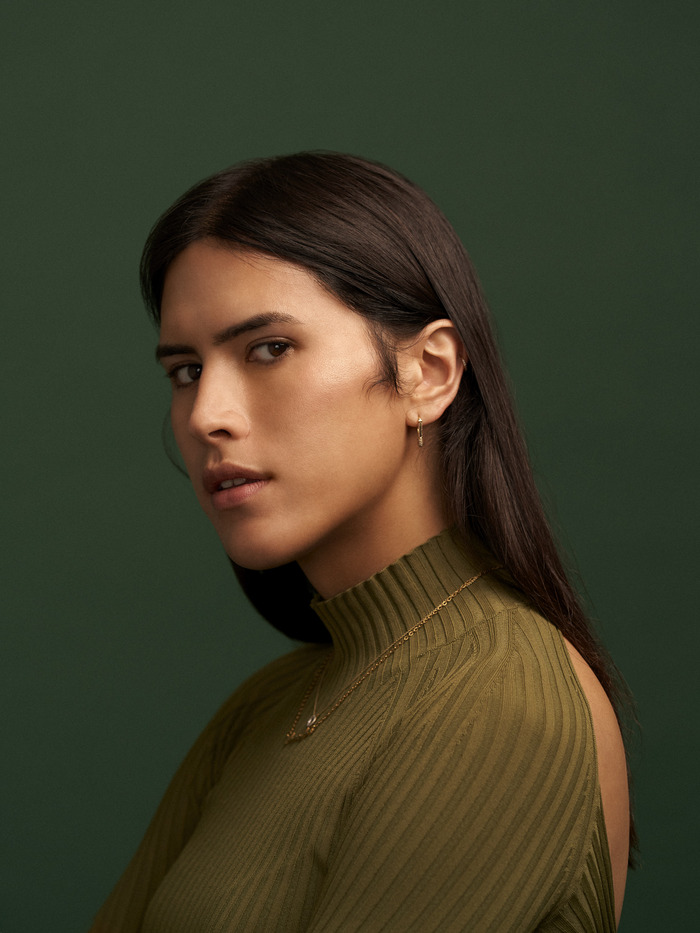 Nicola Dinan (Author of Bellies)