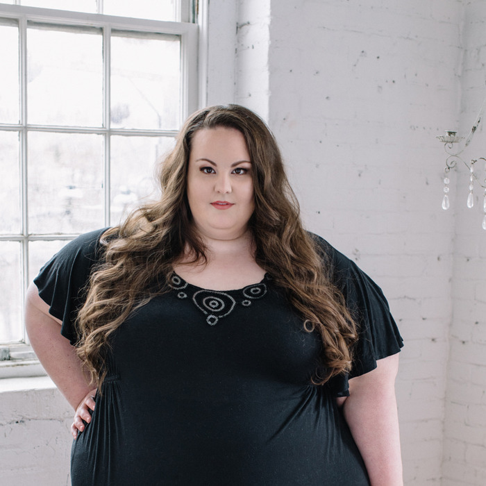 Piper Easton (Author of King of Shadows and Secrets)