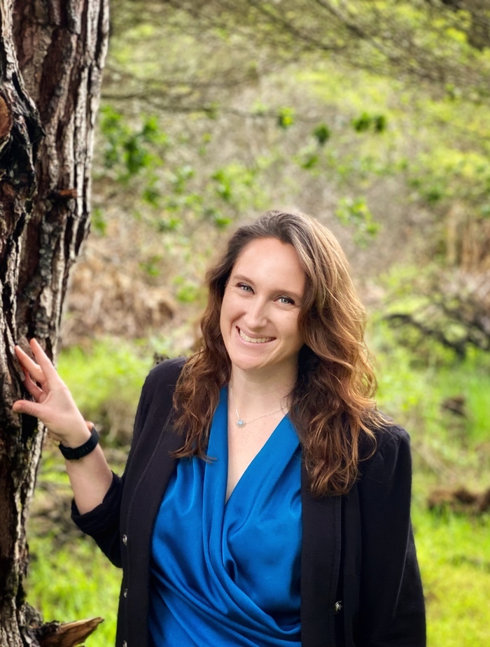 Kelsey L. Robinson (Author of The Glass Dagger)