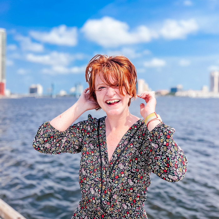 Elizabeth Hunter (Author of Hearts of Clay and Tempest)