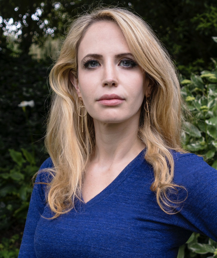 Zara Stone (Author of Killer Looks)