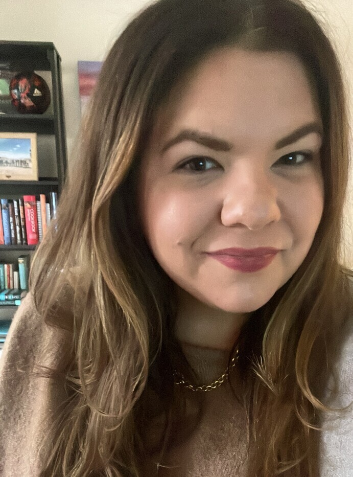 Robin Michaels (Author of The Bonds We Break)