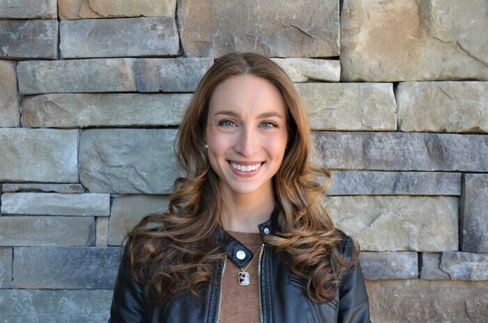 Sara Ochs (Author of The Resort)