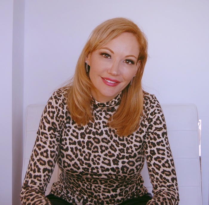 Monica Esgueva (Author of Mindfulness)