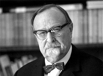 Aleksandr Ivanovich Oparin (Author of El origen de la vida)