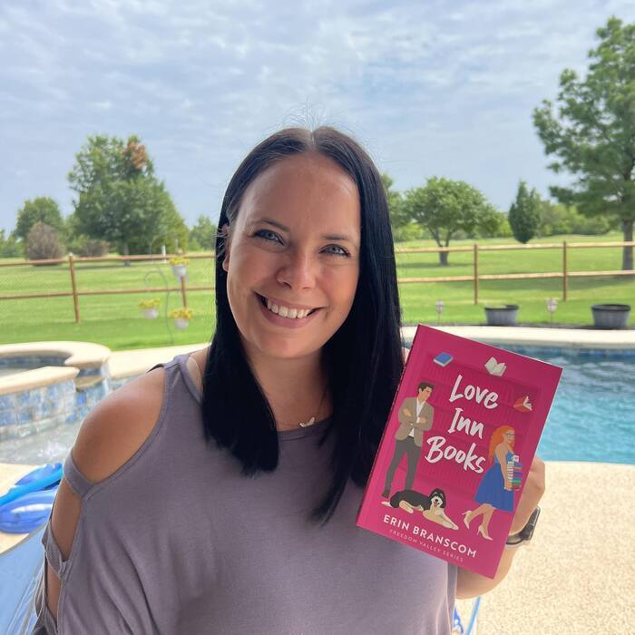 Erin Branscom (Author of Falling Inn Love)